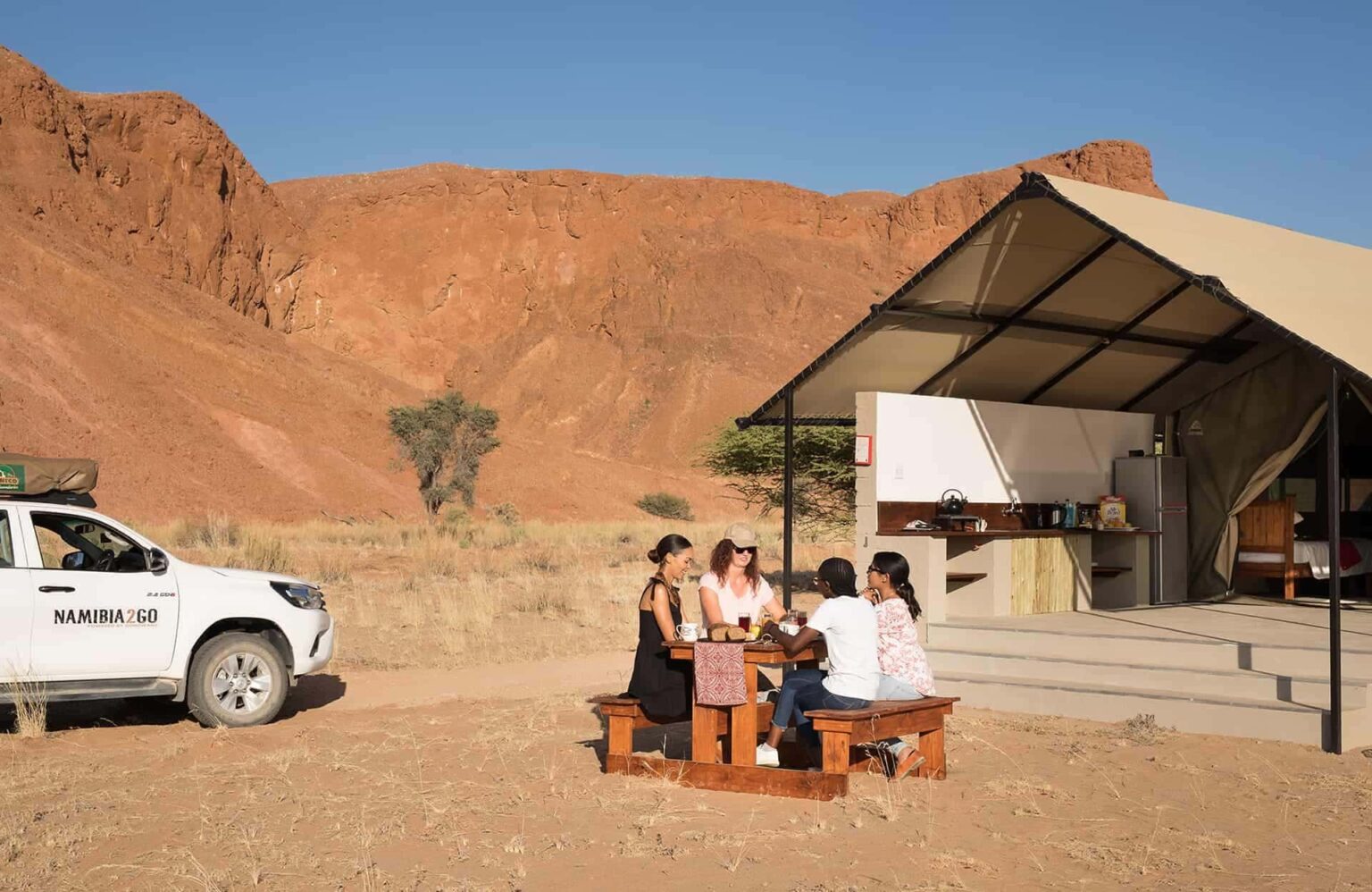 🌵 À la découverte des merveilles du désert du Namib ! 🌞